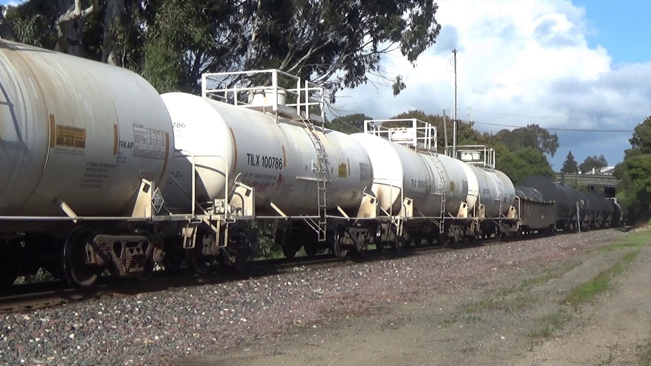 BNSF 4165 with a 166 Axle Count BARRIC 29mar20 - YouTube