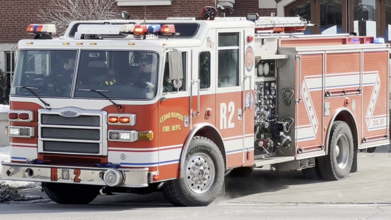 *Rare* Cedar Rapids Fire Department Reserve Engine 2 Responding 2/17 ...