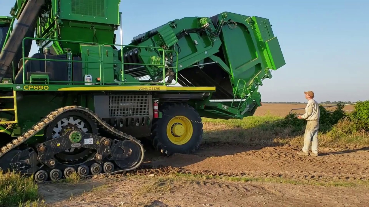 John Deere CP690 Cotton Picker - Tracks Mounting Kit System - YouTube