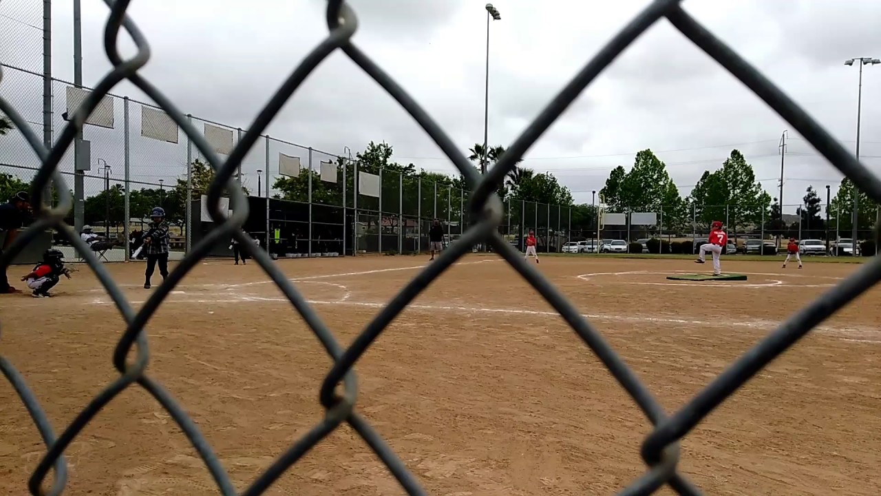 Ethan pitching pinto spring 2017 - YouTube