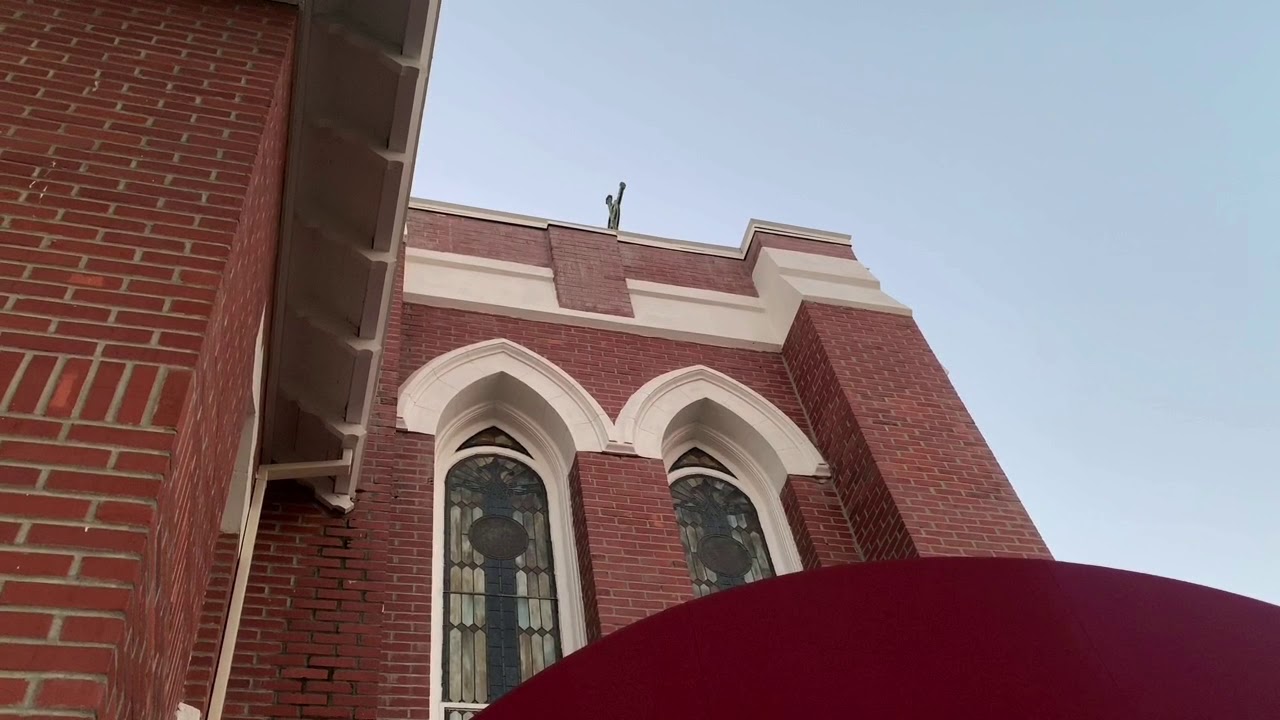 First United Methodist Church Lodi, CA @ 6 PM Chime and plays music ...