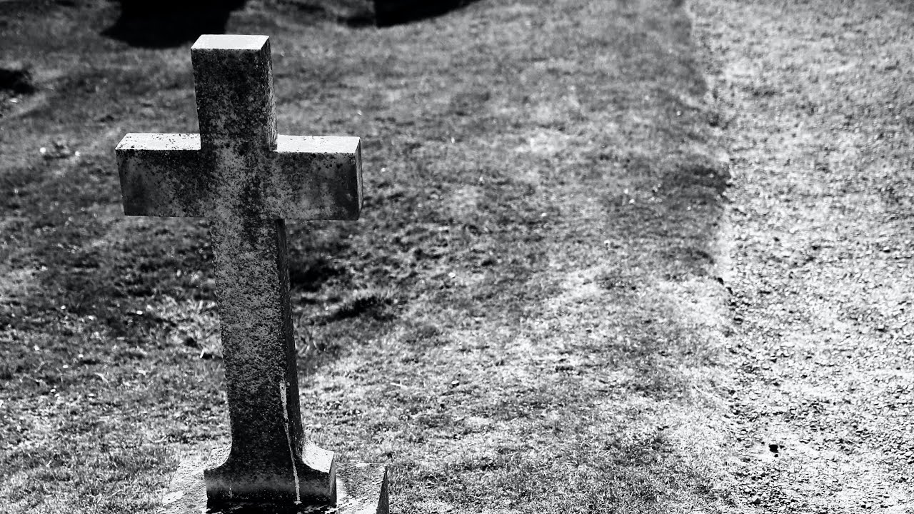 Bouzzie - “scared (intro)” (Official Audio) - YouTube