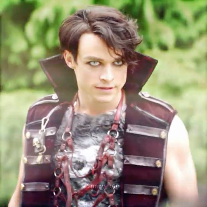 Harry Hook Descendants Edit || #harryhook #thomasdoherty #edit - YouTube