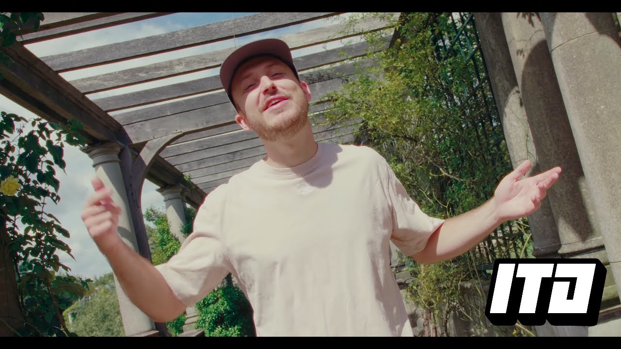 Mello Dee x ODXC - Hero [Music Video] - YouTube