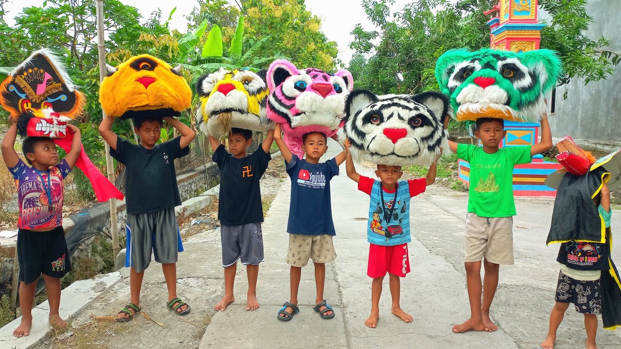 MACAM² BARONGAN JALAN PAGI DAN DIMAINKAN BERSAMA |MAEN BARONGAN - YouTube