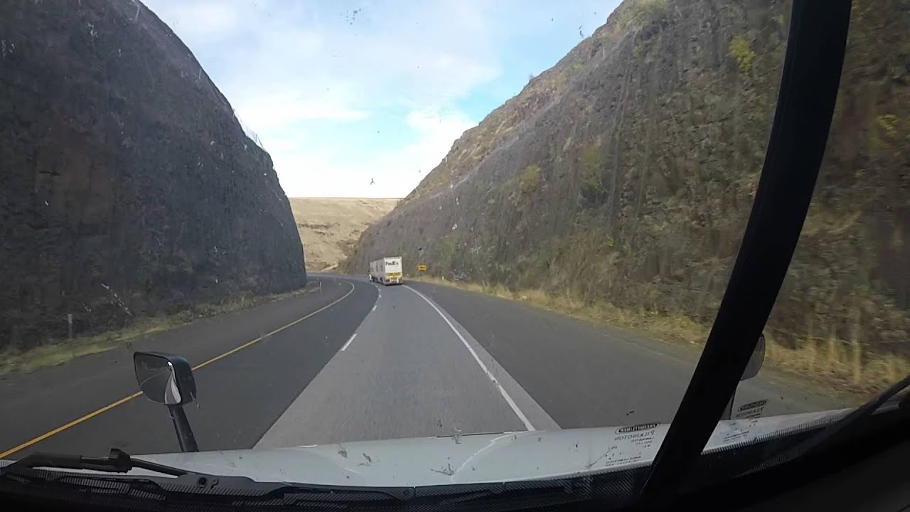 Fed Ex Freight - Triples - 65 mph + down Emigrant Hill , I -84 Oregon ...