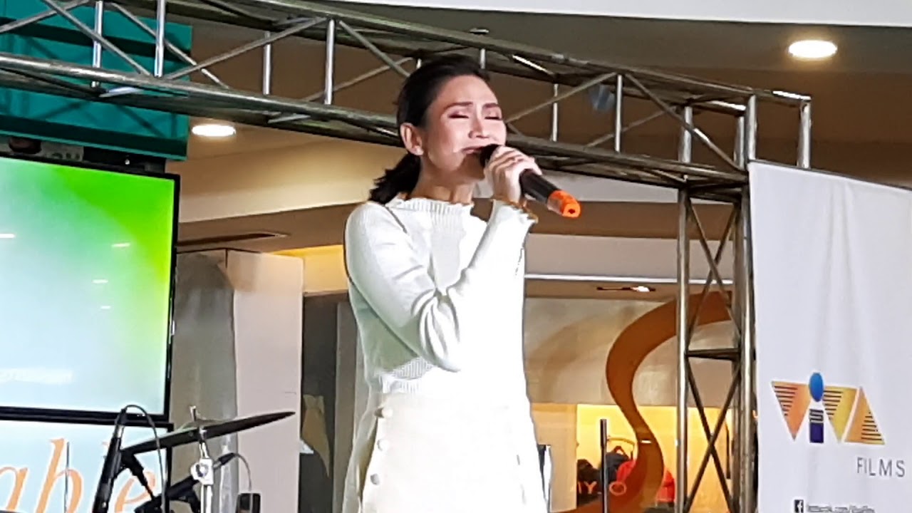 Sarah Geronimo #unforgettable movie Mall Tour - YouTube