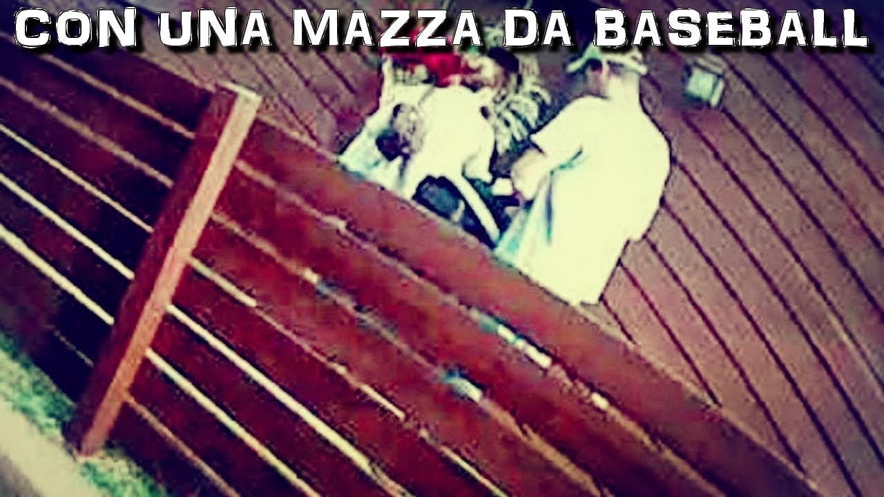 CON UNA MAZZA DA BASEBALL - YouTube