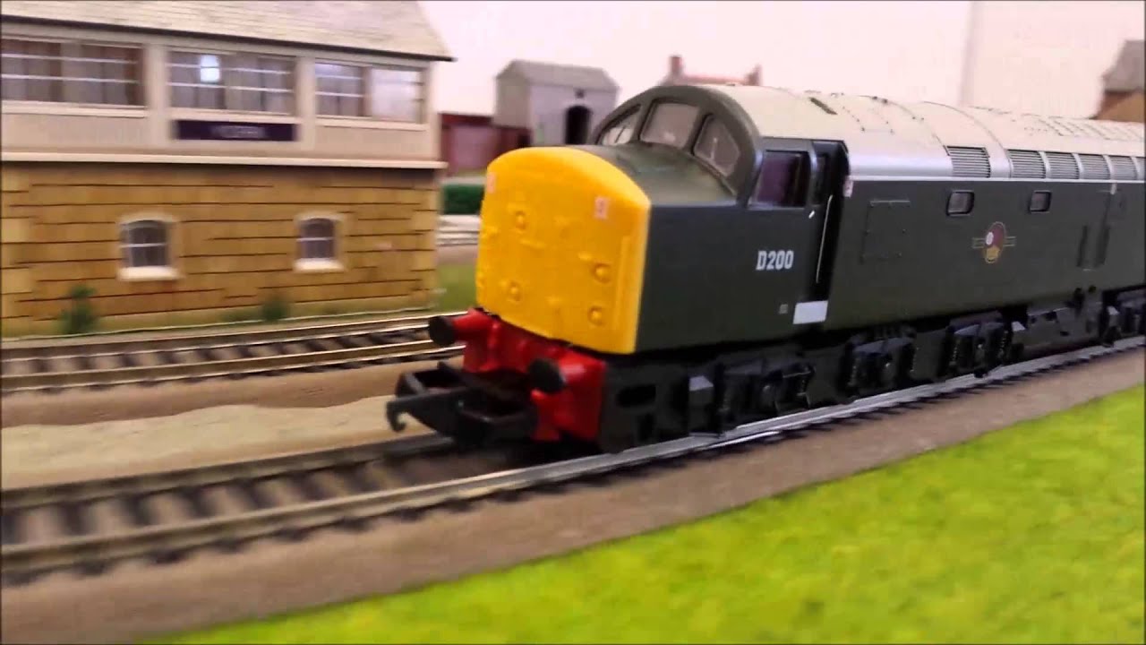 LIMA 205200 BR Class 40 Diesel Locomotive in BR Green No D20040122 ...