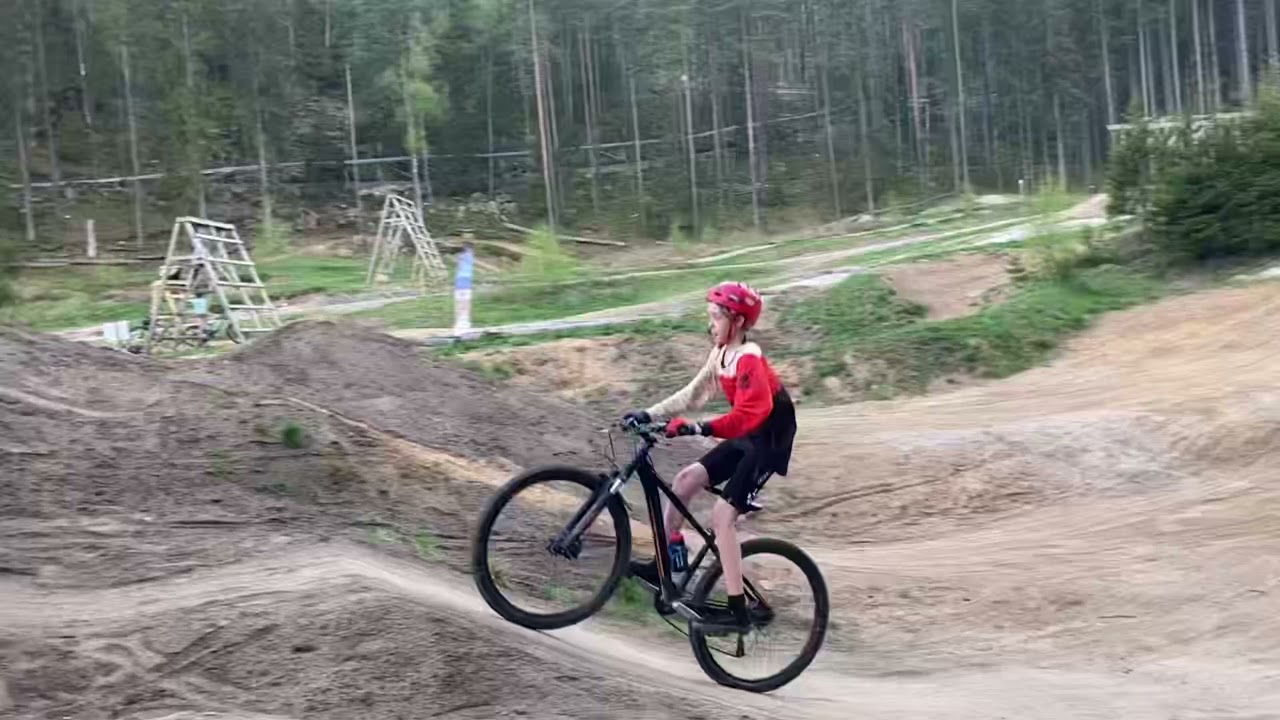 Step-up on bike - YouTube