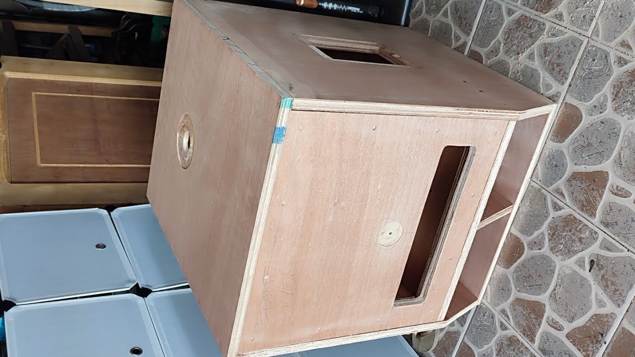 DIY DXS15 YAMAHA copy, Speaker box making - YouTube
