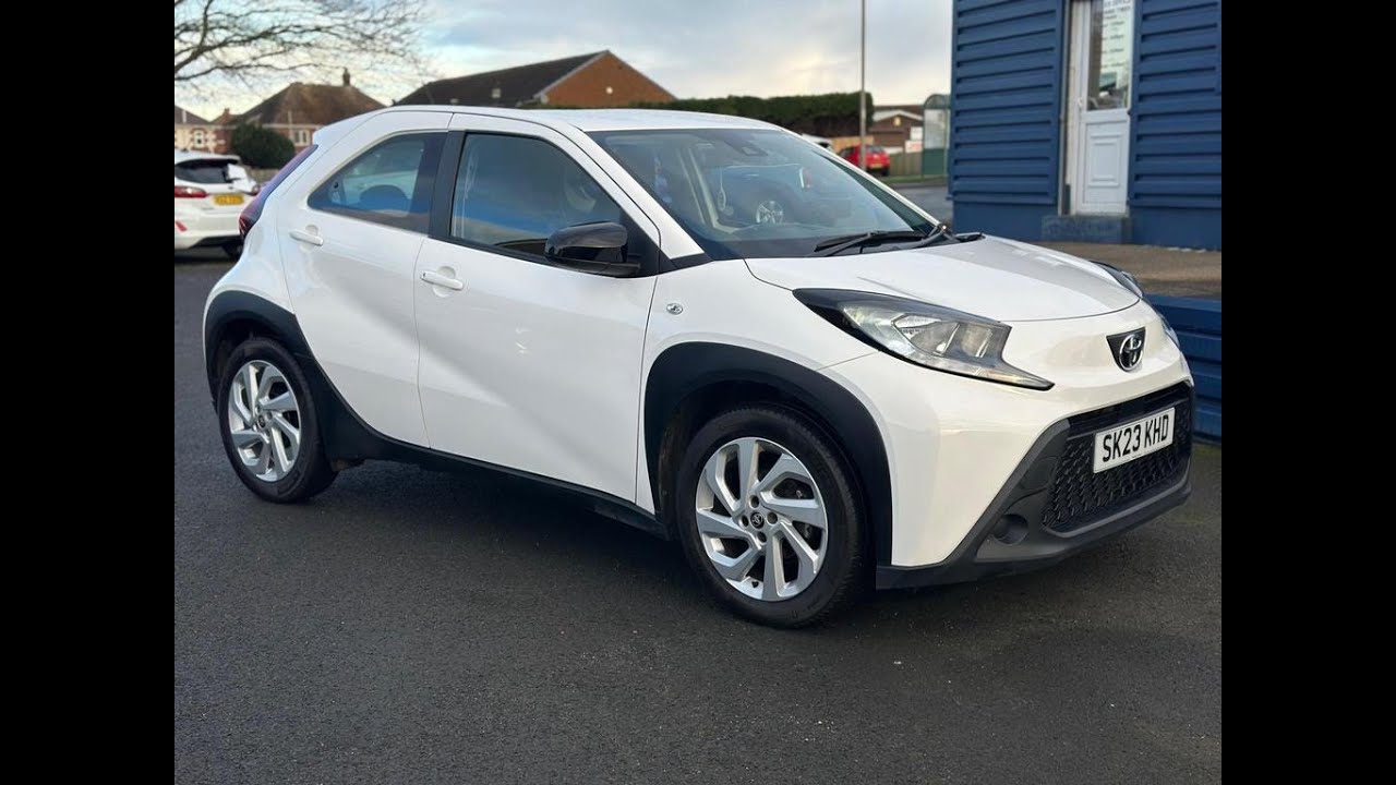 Toyota Aygo X 1.0 VVT-i Pure Euro 6 (s/s) 5dr £11,999 - YouTube