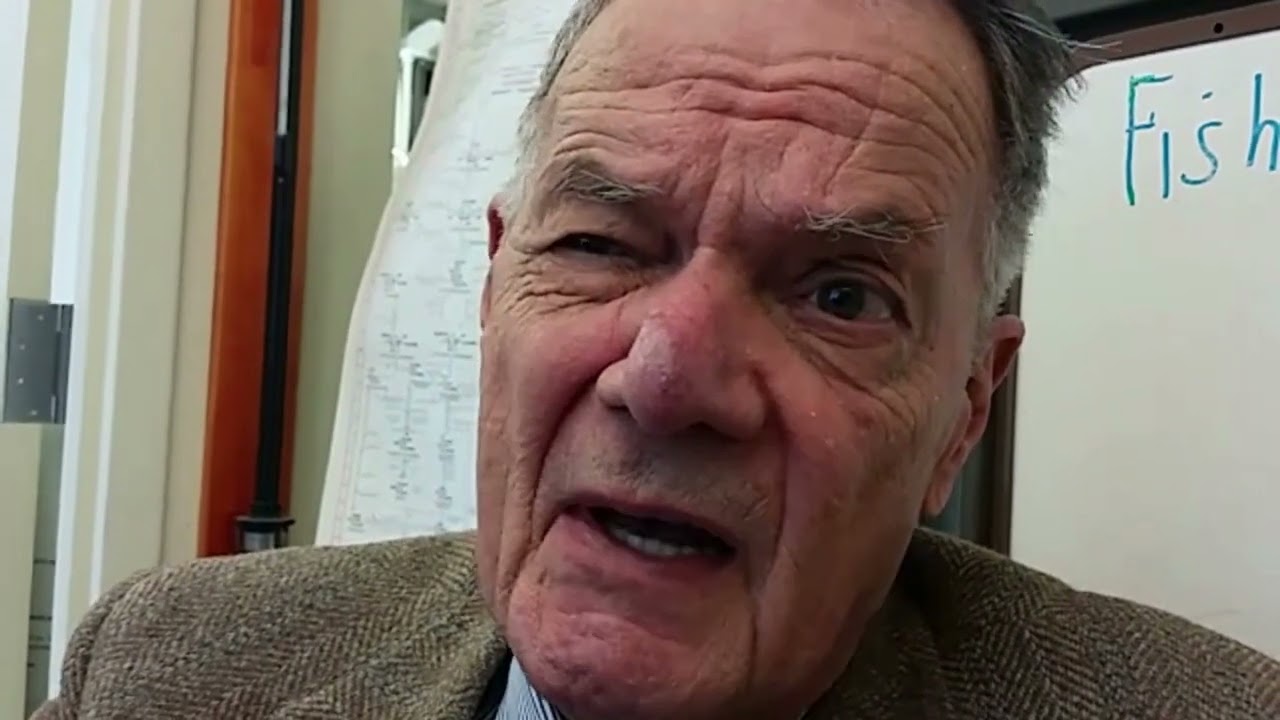 Dr Veech on why C8 MCT Oil doesn't work like Ketone Esters. - YouTube