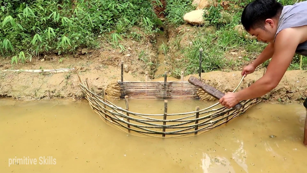 Primitive Skills: Irrigation, Automatic irrigation systems - YouTube