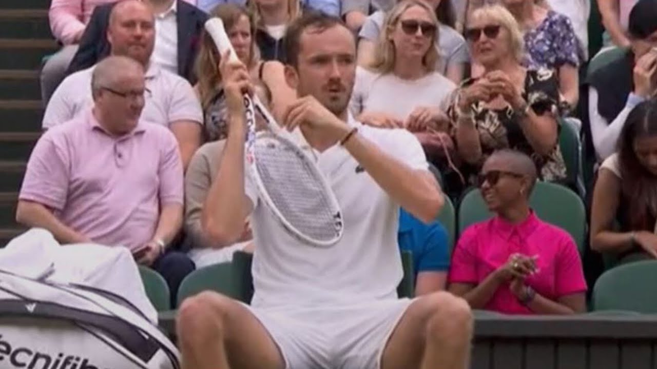 'Agitated' Daniil Medvedev clashes with Wimbledon fans and copies ...