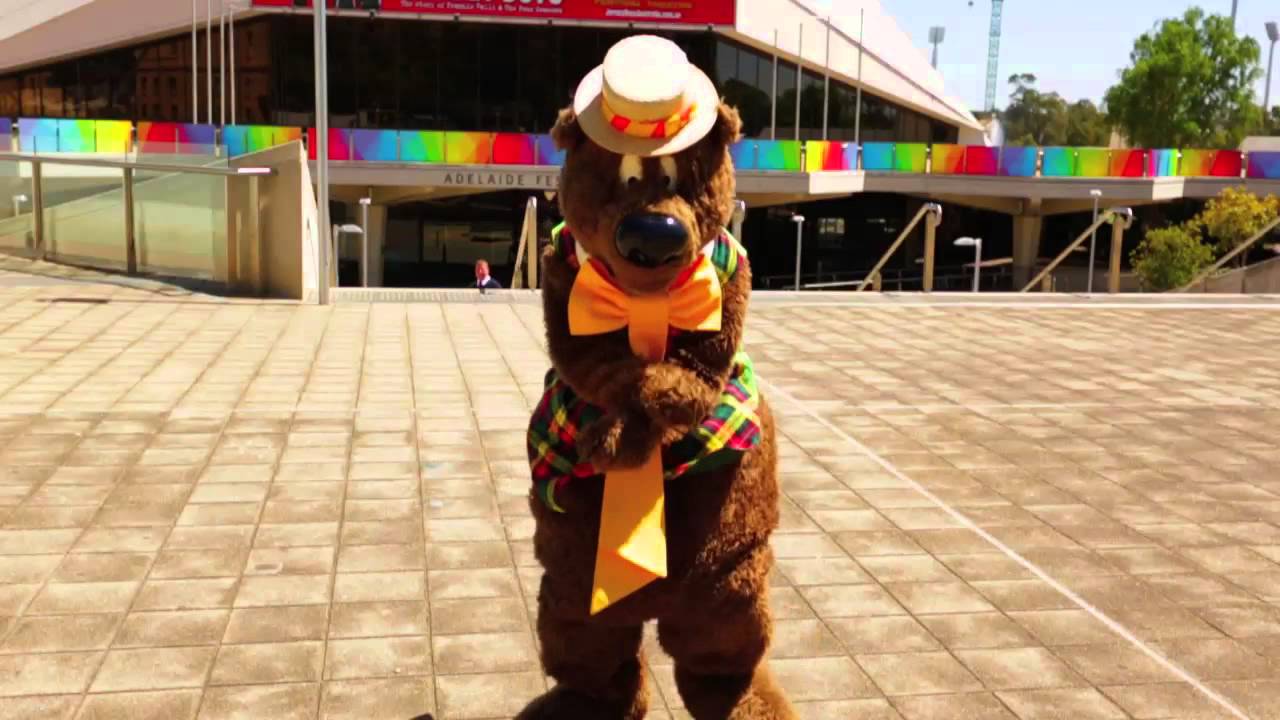Gangnam Style Parody Humphrey B. Bear - YouTube