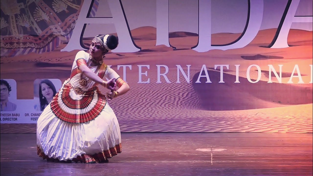 Uthara Vilaapam | Mohiniyattam Varnam |Bhadra Kulangara | AIDA Dance ...