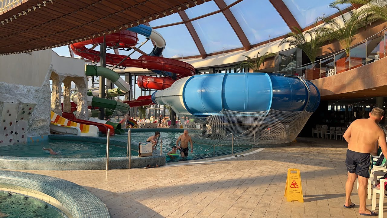 Nymphaea Aquapark Oradea 01.01.2022 - YouTube