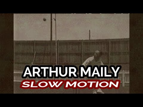 ARTHUR MAILEY BOWLING IN SLOW MOTION - YouTube