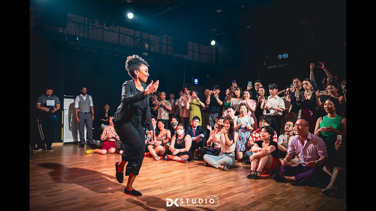 Catherine Palmier Improvised Showcase Seoul - YouTube
