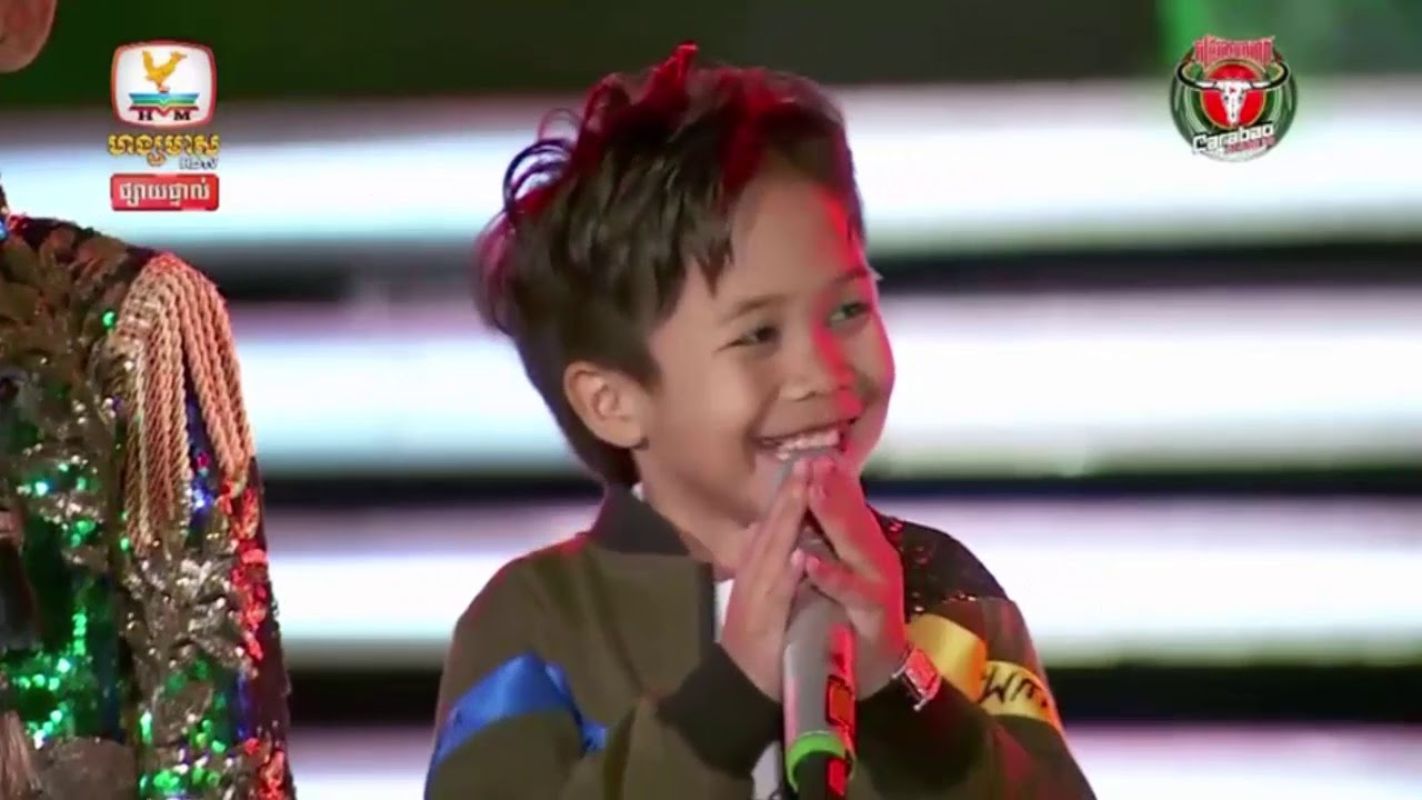នំបញ្ជុកយាយខ្ញុំ-ពេជ្រ ថៃ Ft.ឡុងលីគ័ង្គ ,Carabao Tour Concert 2019 ...