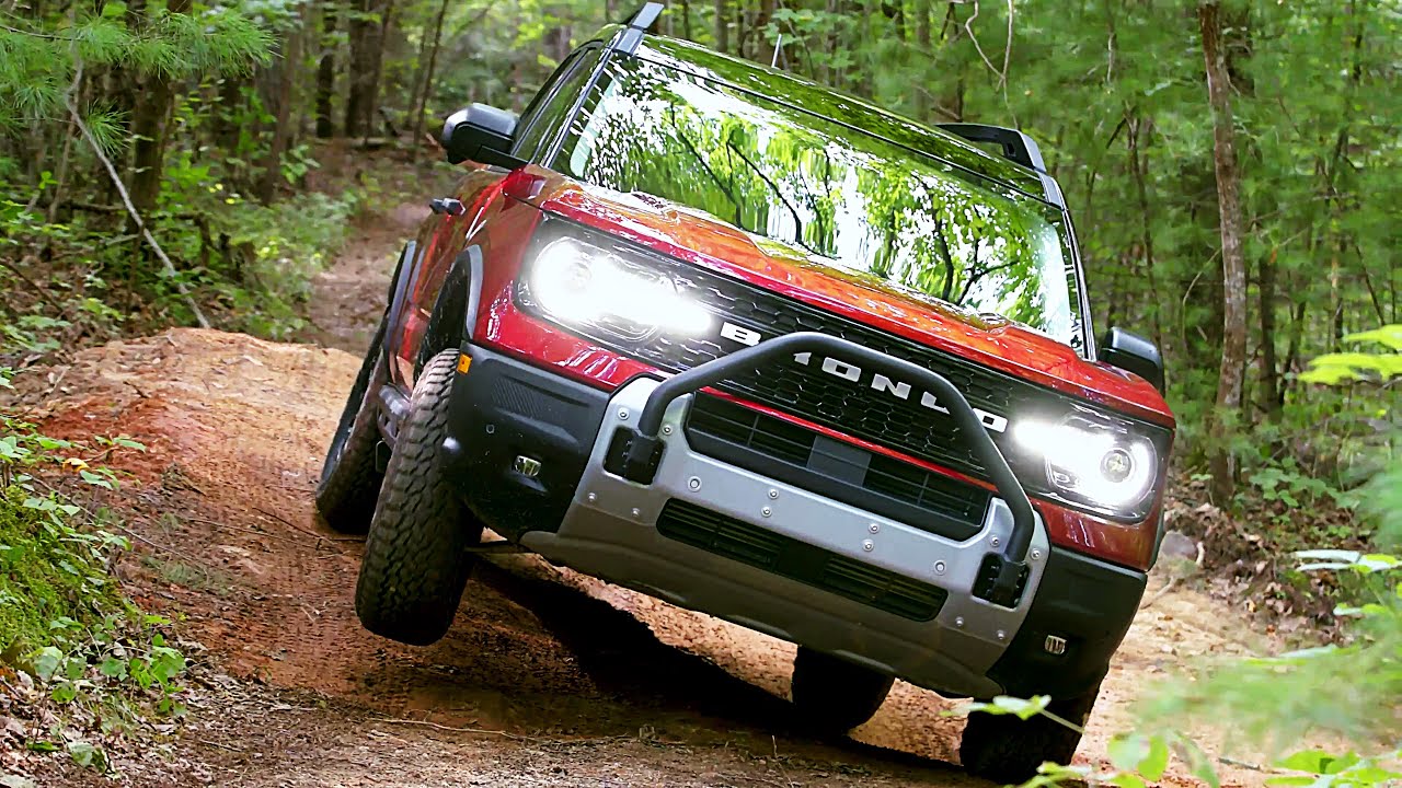 New Ford Bronco Sport (2025) small SUV with Sasquatch Off-Road Package ...