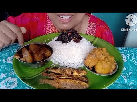 Eating Rice with silvercup mach,chara-pona jhal,masoor-dal bora-kochu ...