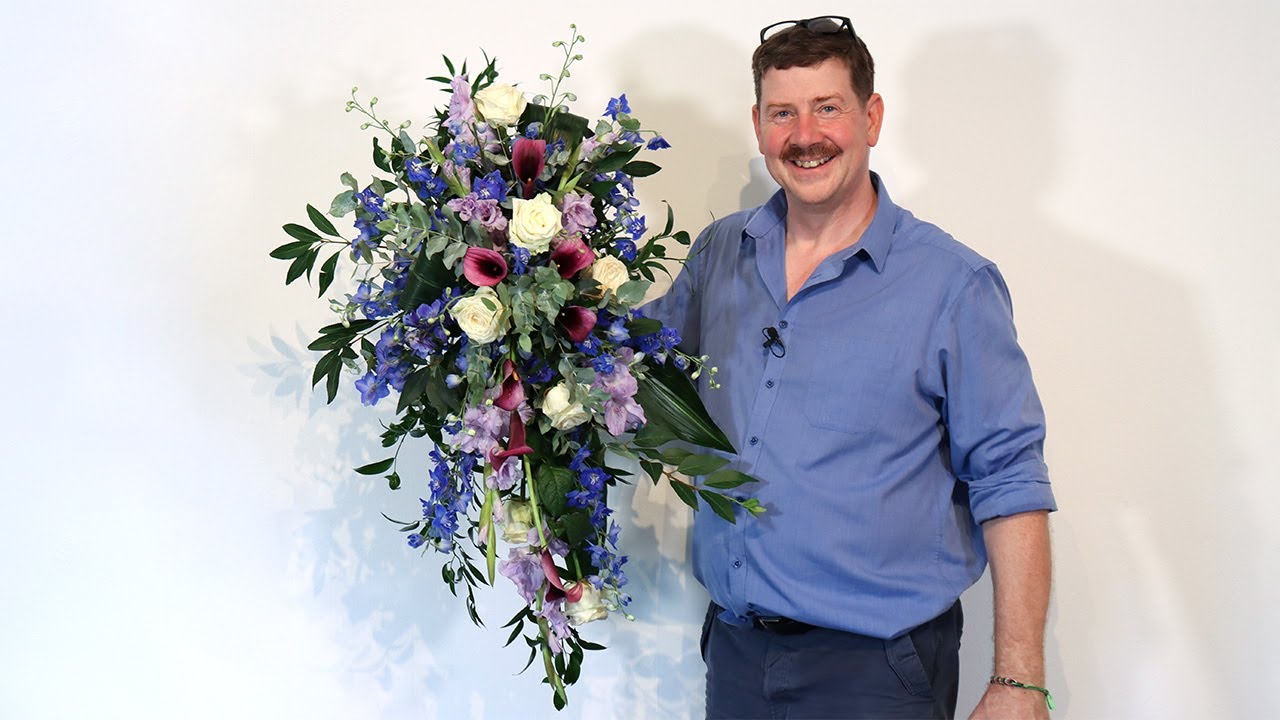 How To Make A Single Ended Floral Spray - YouTube