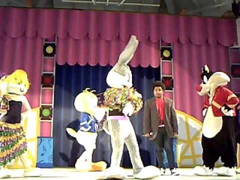 Looney Tunes Dance Off 2011 (Part 2 of 2)