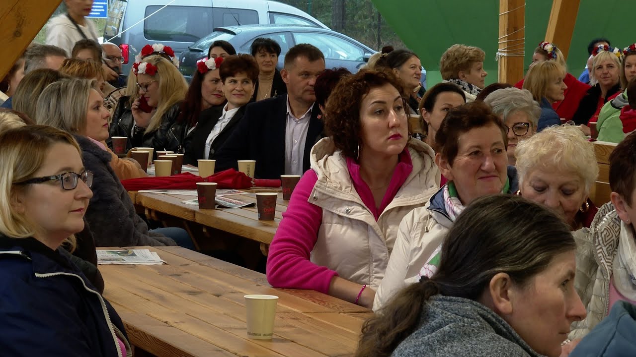Panie z Kół Gospodyń Wiejskich w rolach głównych - YouTube