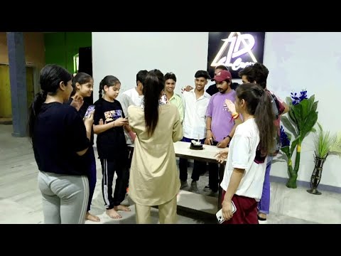 Birthday Pe Ye Kya Kar Diya || J.D Crew || Rahul vlogs - YouTube