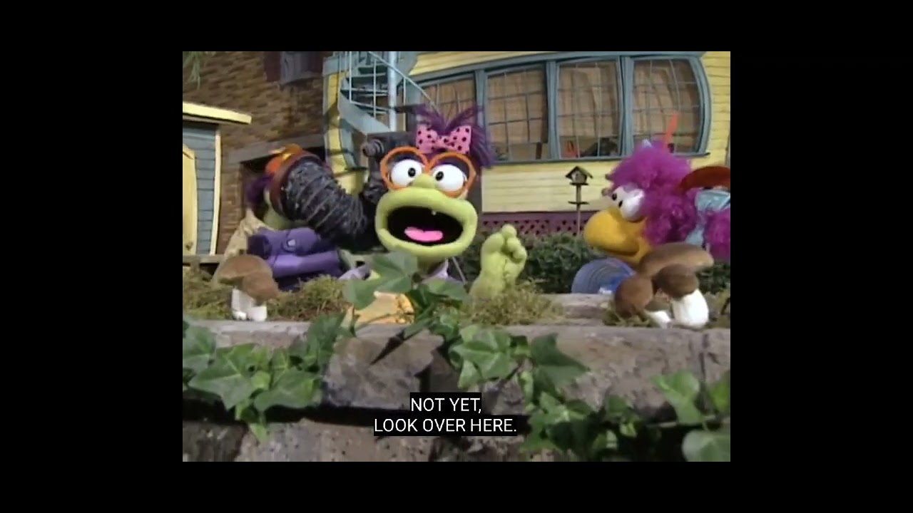 wimze's house 1 2 3 smile for me I'll take a photograph song - YouTube