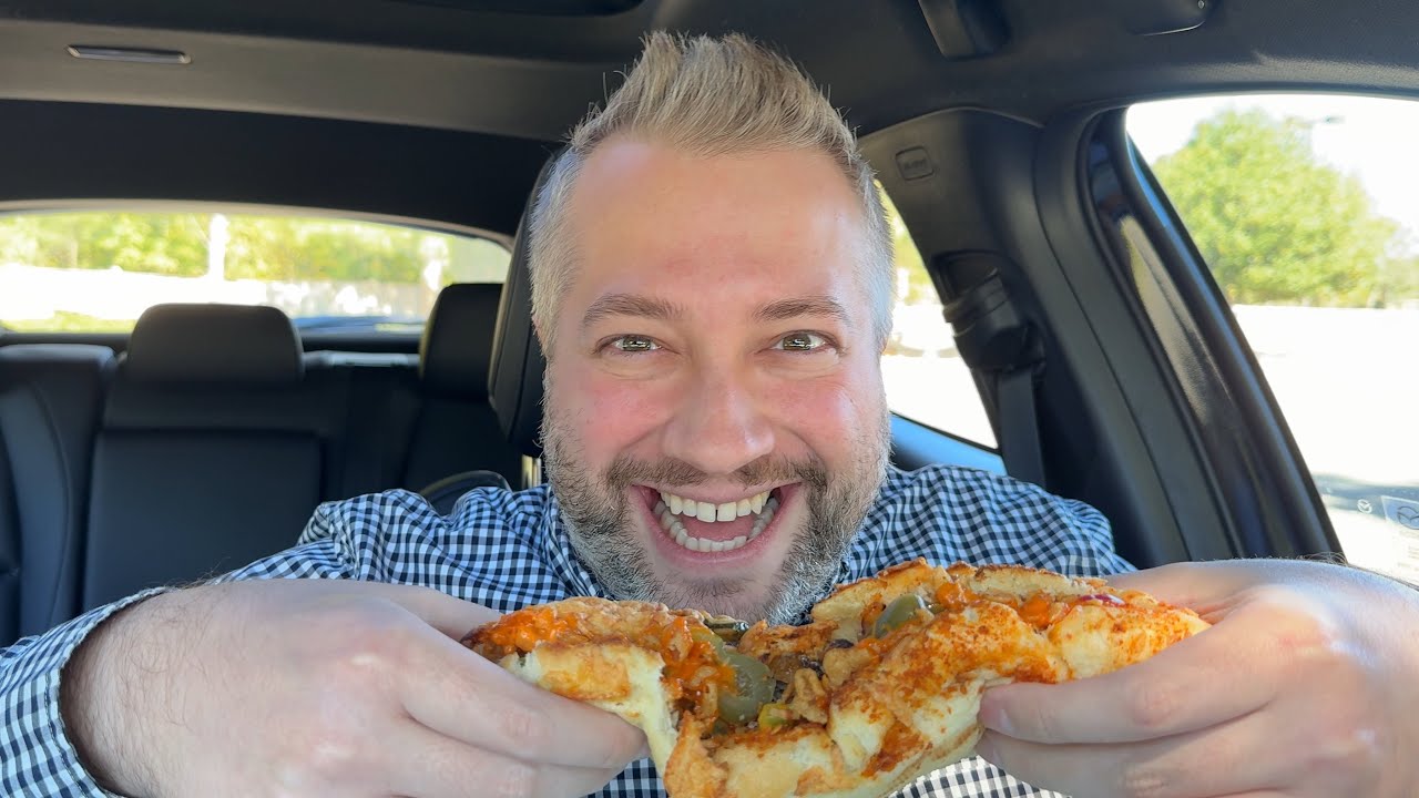 Subway GHOST PEPPER BREAD - Spicy Nacho Steak Sub Review - YouTube