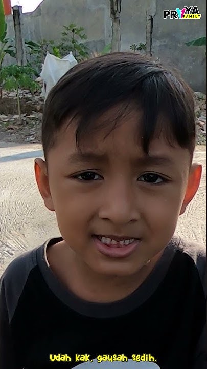 #SHORTS | Berburu Layangan Langsung Diterbangin 🪁🪁 - YouTube