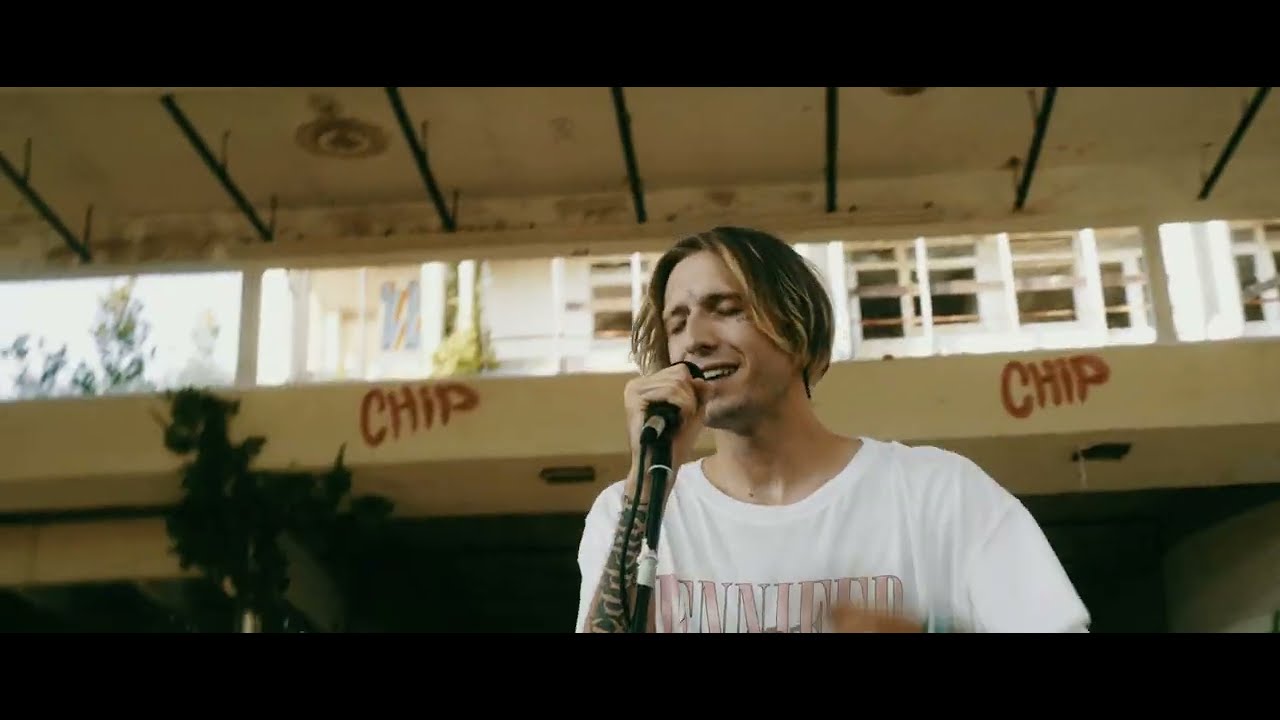 LUZERi - GADURA (OFFICIAL MUSIC VIDEO) - YouTube