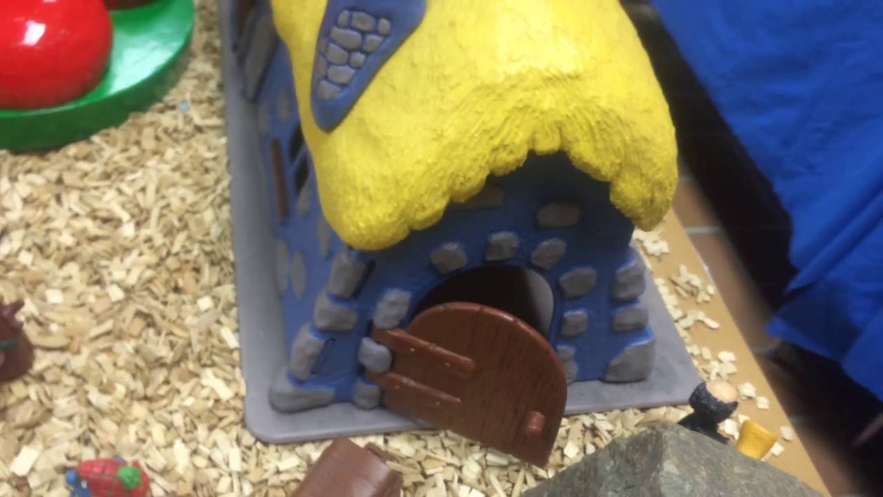 41005: Schleich Gargamel Castle (smurfs castle) - YouTube