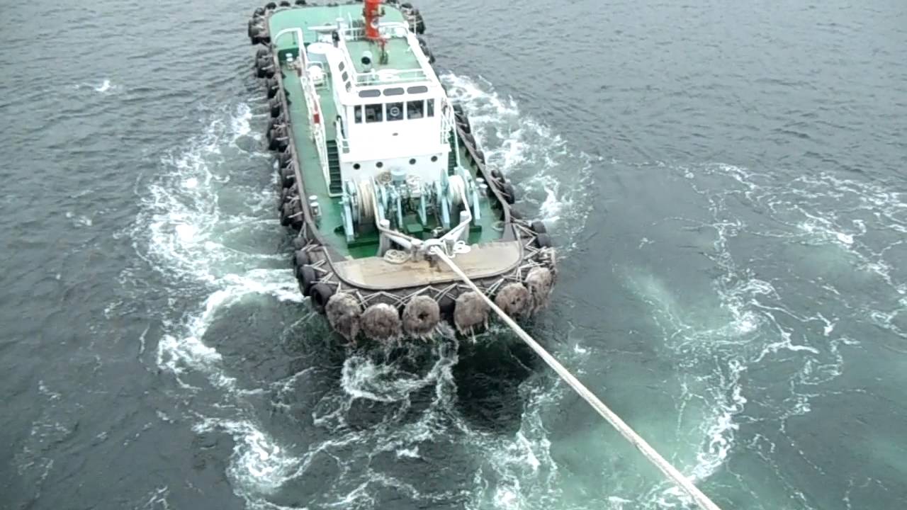 Drillship: Tug Made Fast - YouTube