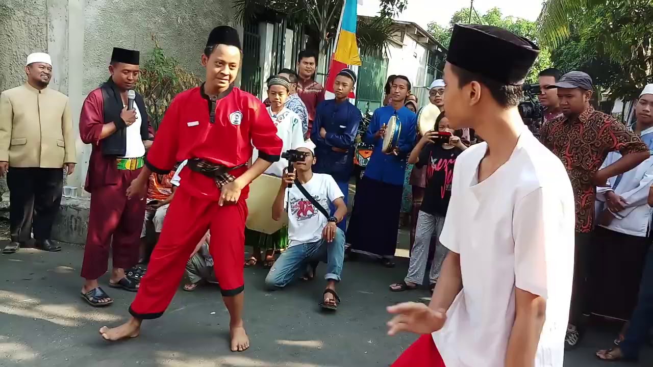 PALANG PINTU PERGURUAN SILAT RED BEKSI - KOLAT CENGKARENG - YouTube