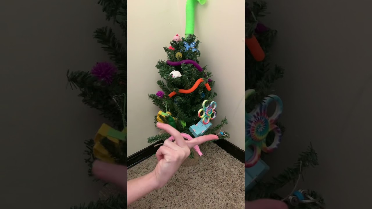 Making a fidget Christmas tree#fidgetshorts - YouTube