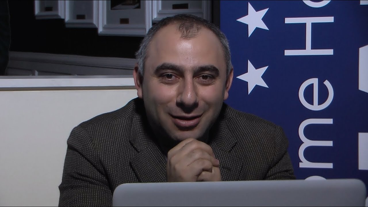 Chicago Open 2010: Akobian vs. Nikola Sedlak - GM Varuzhan Akobian ...