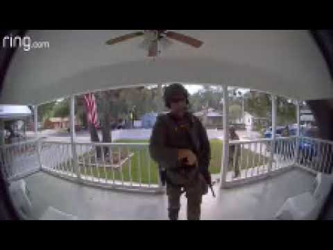 FBI knocking on doors in Seminole Heights - YouTube