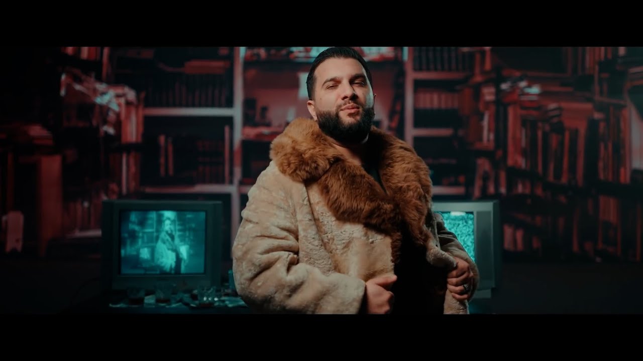 Tzanca Uraganu - Eu sunt seful banilor - YouTube