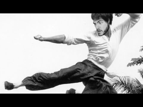 SPICY DIVE KICK CHALLENGE - YouTube