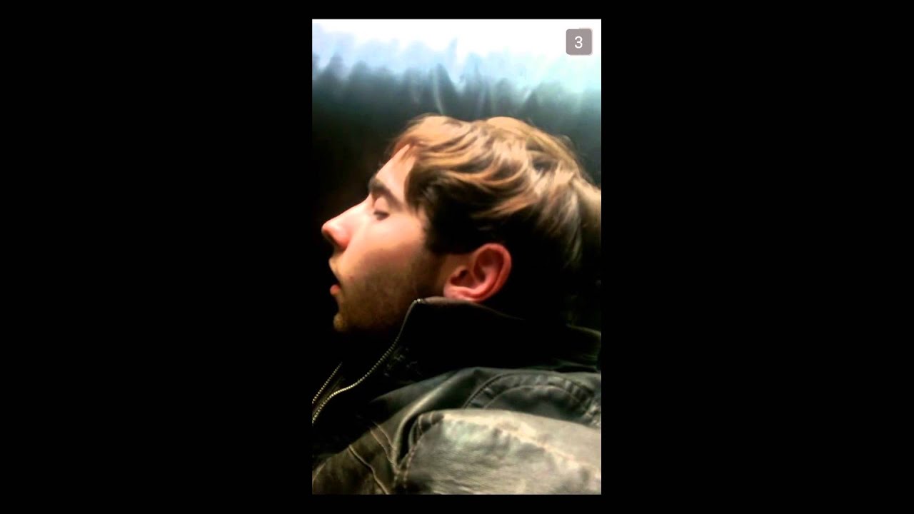 Dyldo Gaggins piising on Pa - YouTube