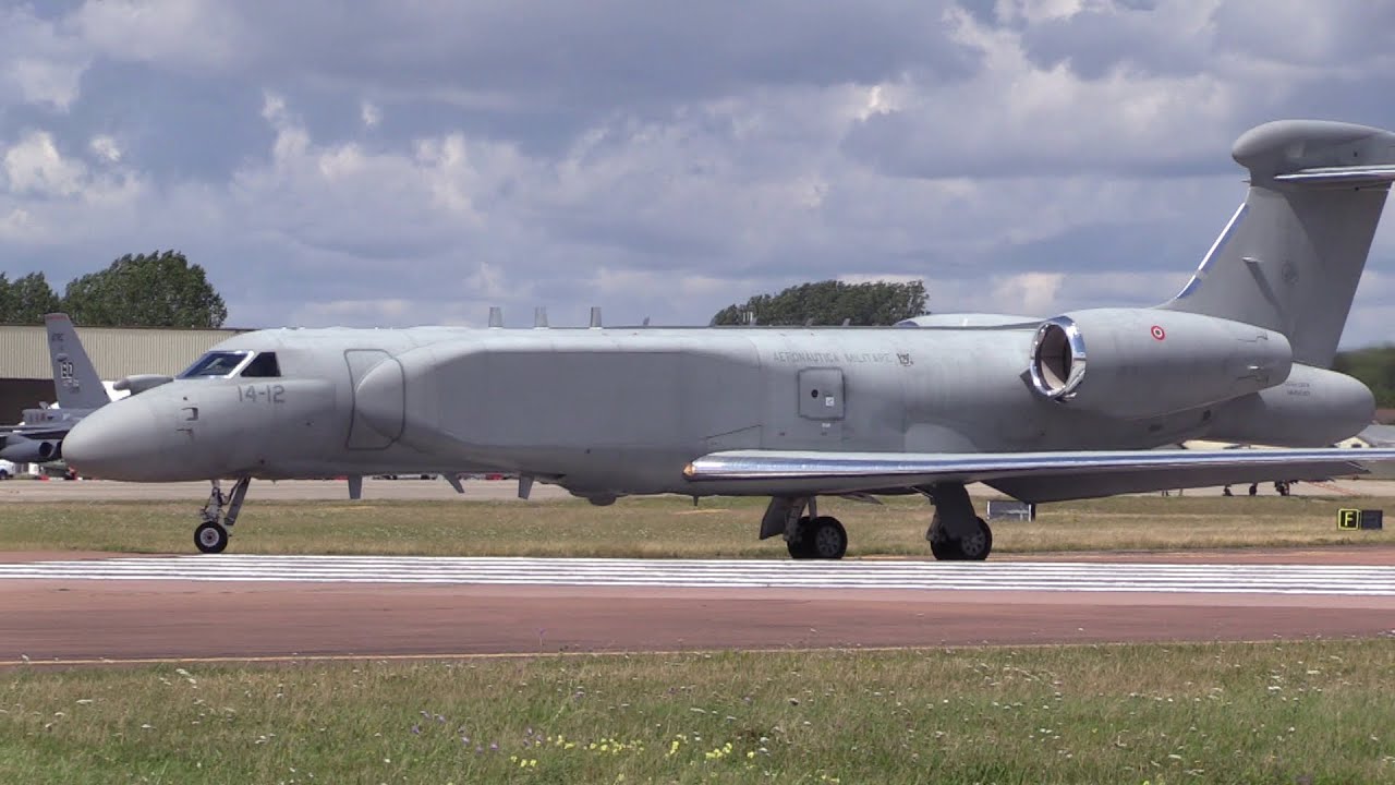 23/07/17 RIAT 2023 | Italian Air Force G550 CAEW Departure from RAF ...