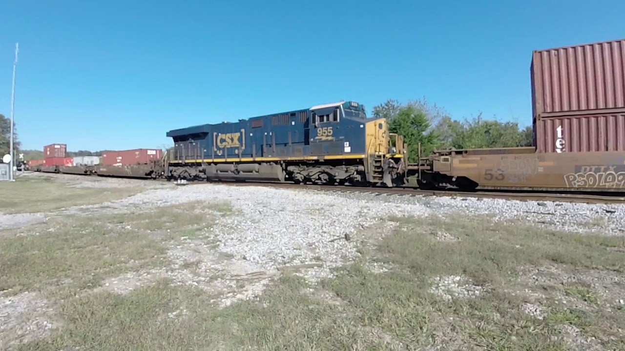 CSX Q125 with Bouncy Distributed Power - Dellrose, Tennessee - YouTube