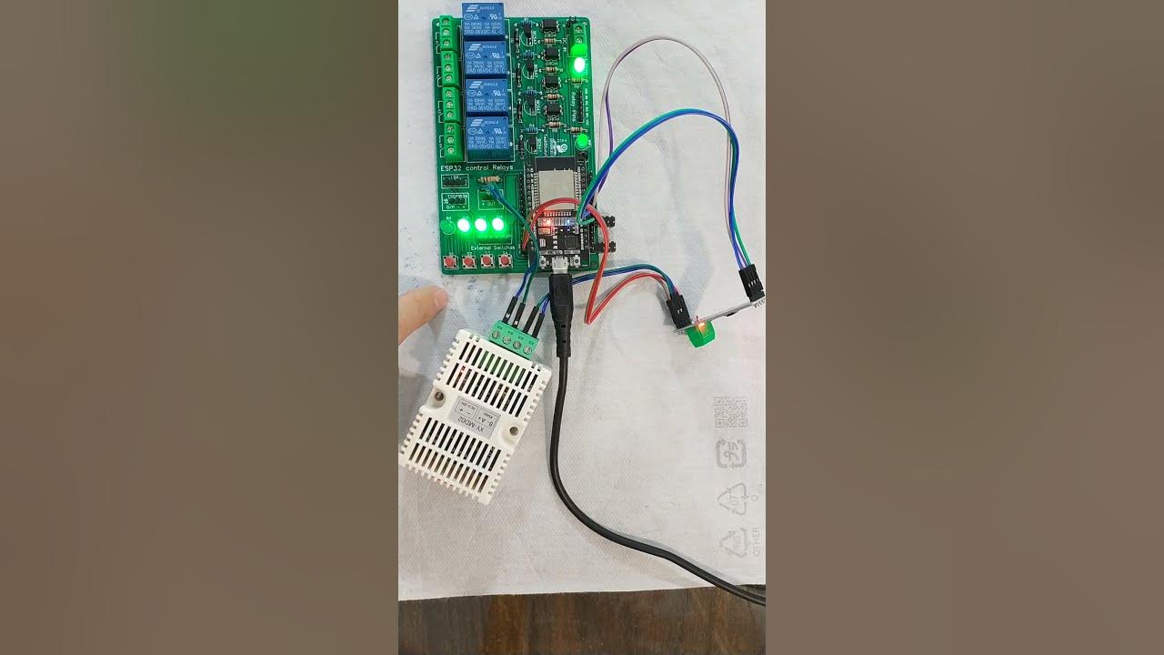 ESP32_MD02 Modbus Sensor_Relay 4Ch #shorts - YouTube