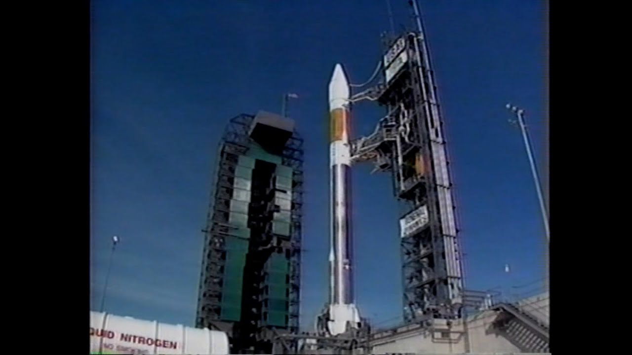 Atlas II AC-101 DSCS-3 Launch, Launch Pad 36A, February 11, 1992 - YouTube