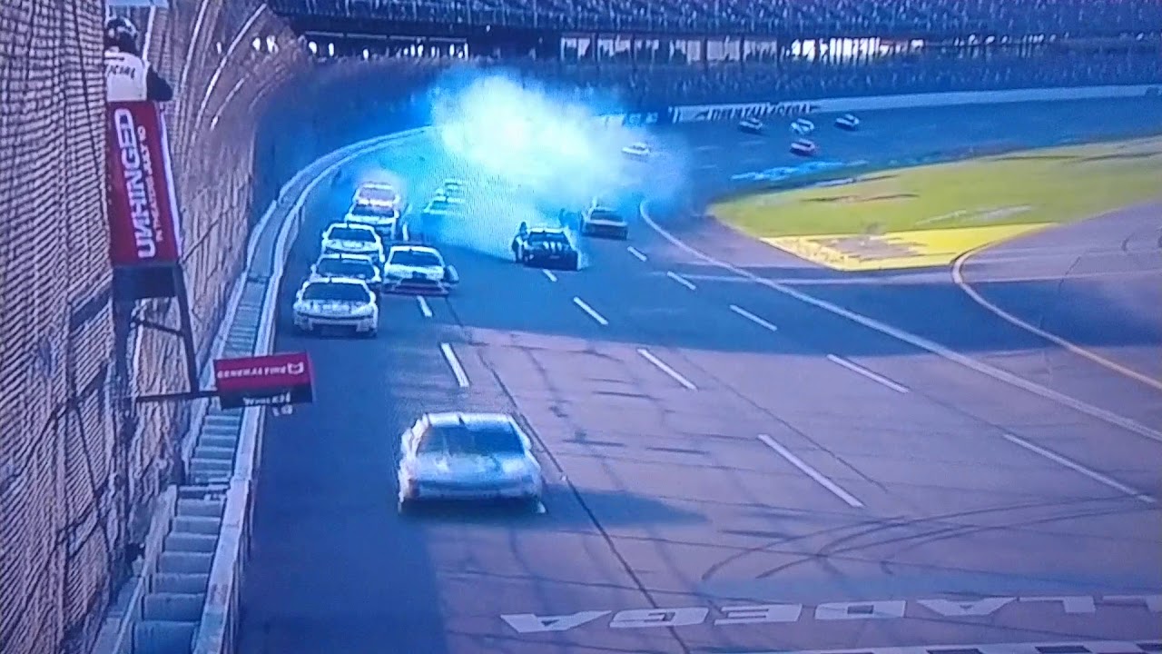 2020 Unhinged 300 2 car crash - YouTube