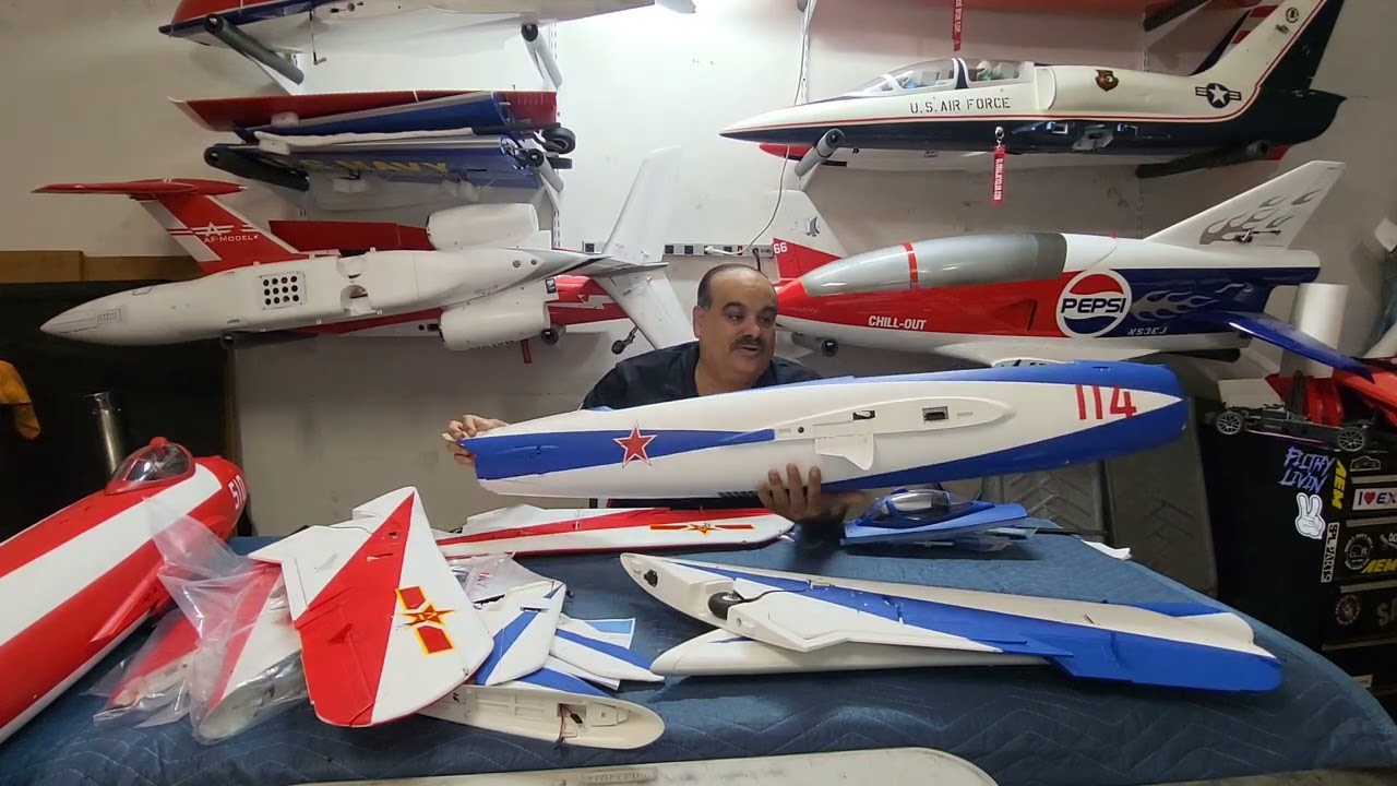Banana Hobby 90mm EDF MiG-17 in Red with White and Blue with White ...